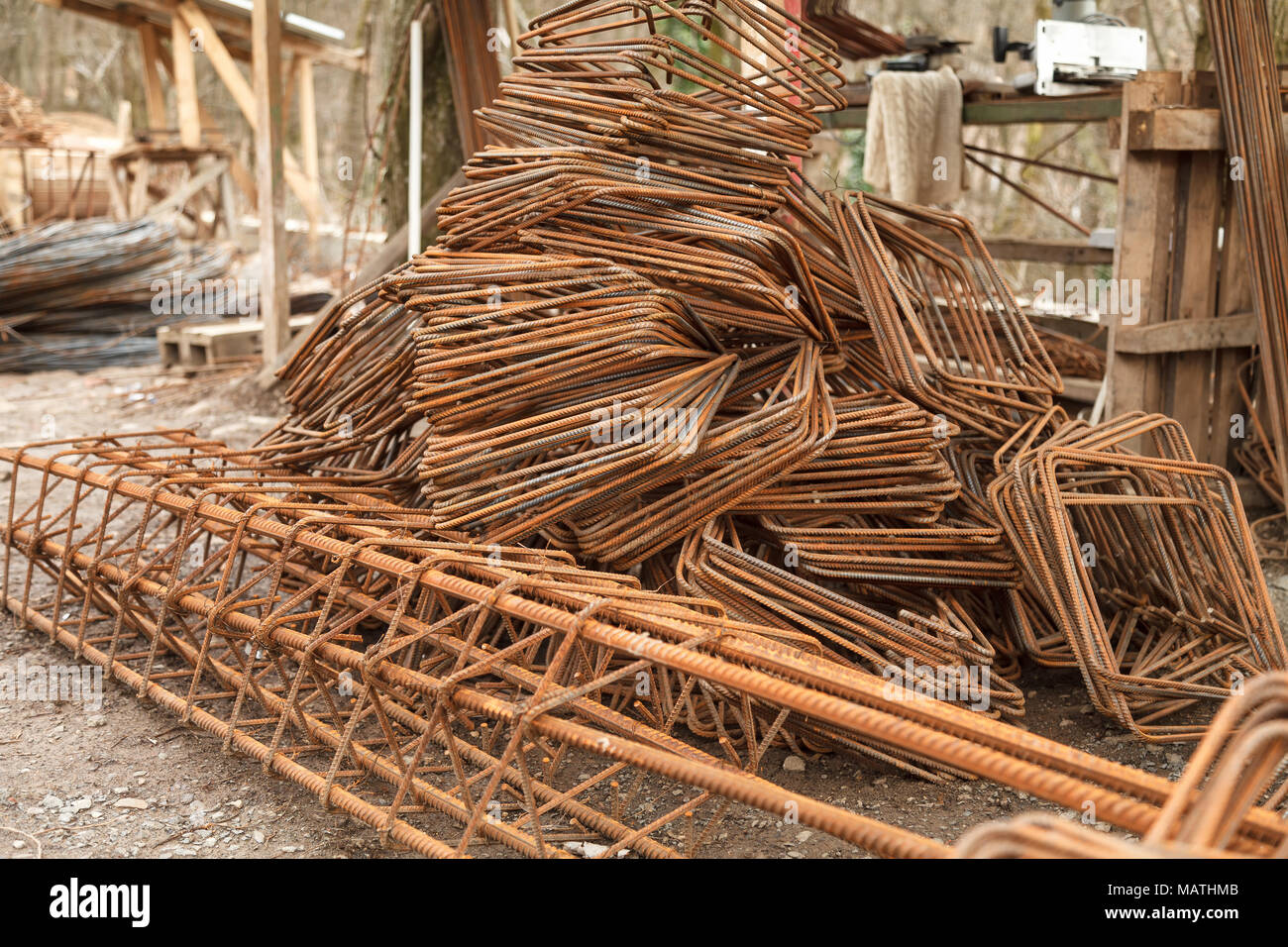Metal bar bent hi-res stock photography and images - Alamy