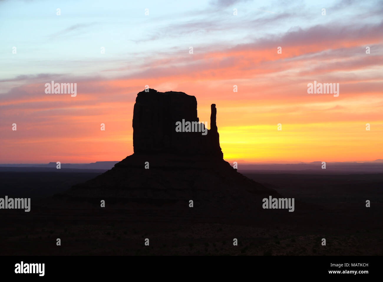 Arizona desert sunrise hi-res stock photography and images - Alamy