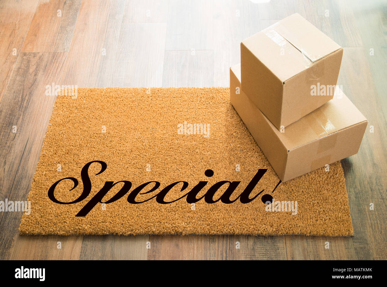 Boxes of wood flooring hi-res stock photography and images - Alamy