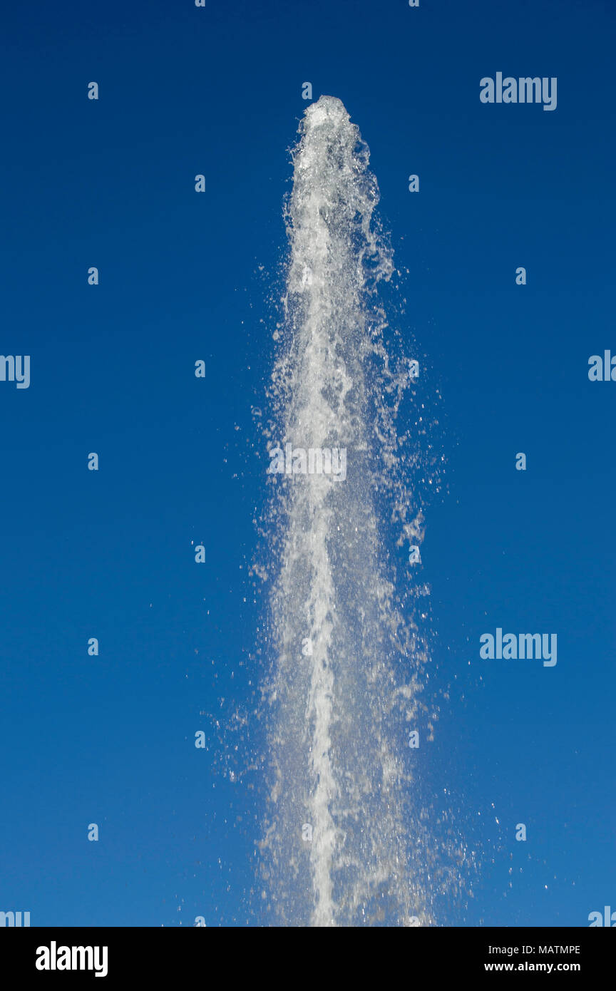 Water splash cut out hi-res stock photography and images - Alamy