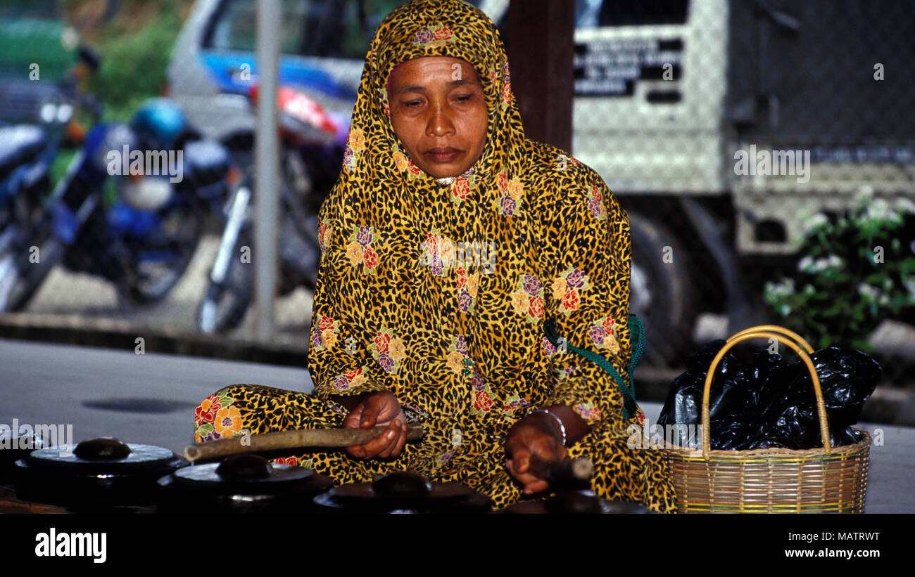 Badjao badjau bajao bajaw sama dilaut sea gypsies hi-res stock ...