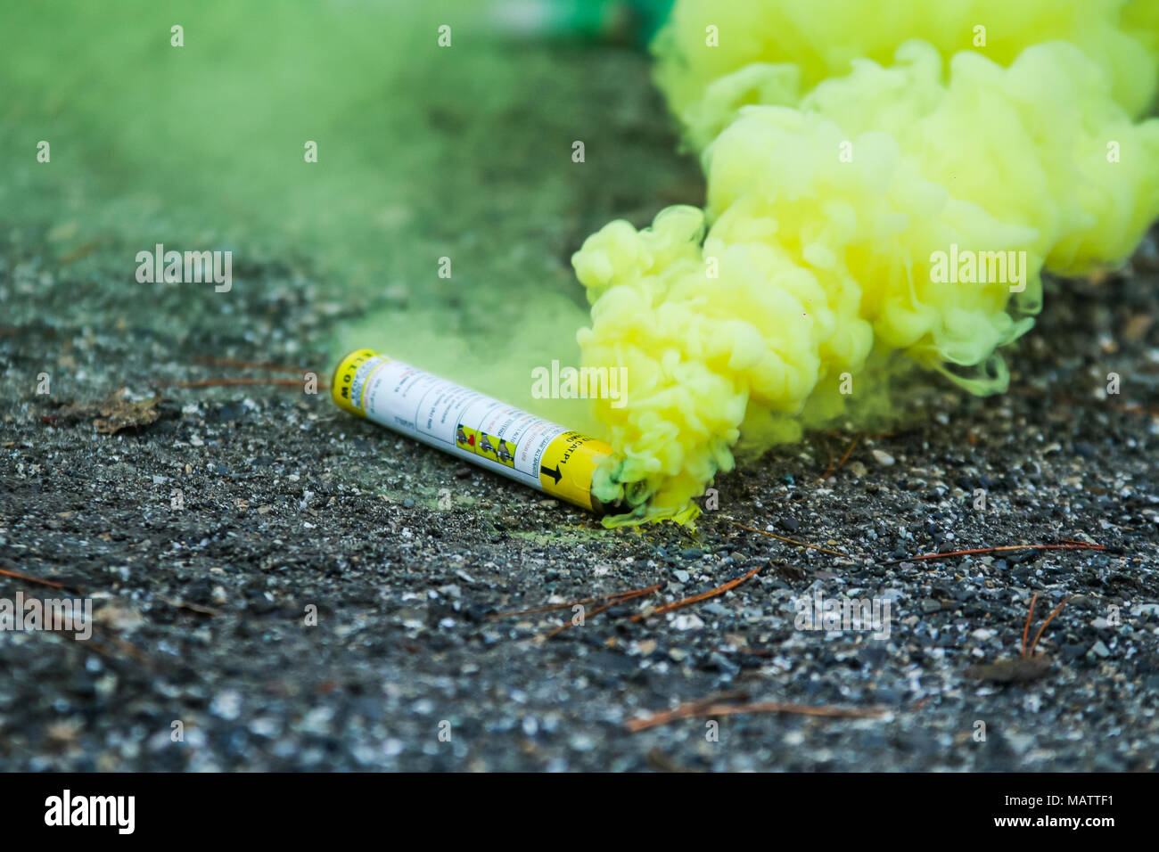 Smoke Bomb Stock Photos & Smoke Bomb Stock Images - Alamy