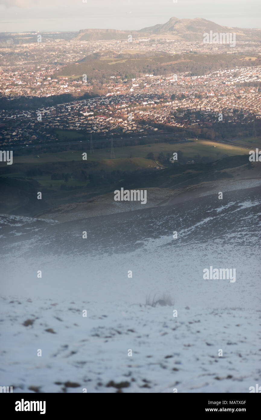 Pentland hills edinburgh hi-res stock photography and images - Alamy