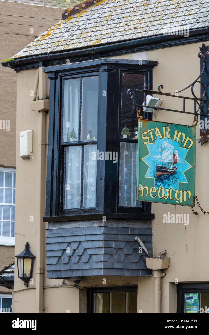 Star inn cornwall uk hi-res stock photography and images - Alamy