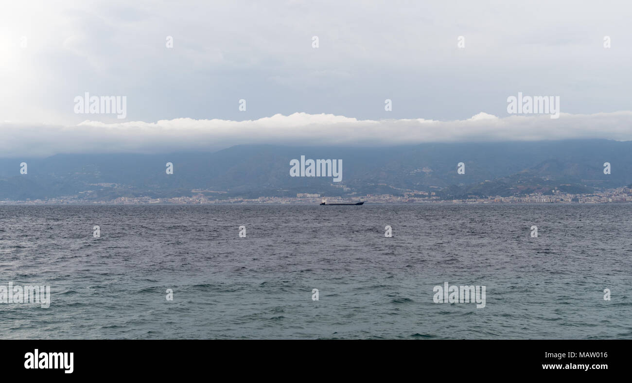 Straits of messina hi-res stock photography and images - Alamy