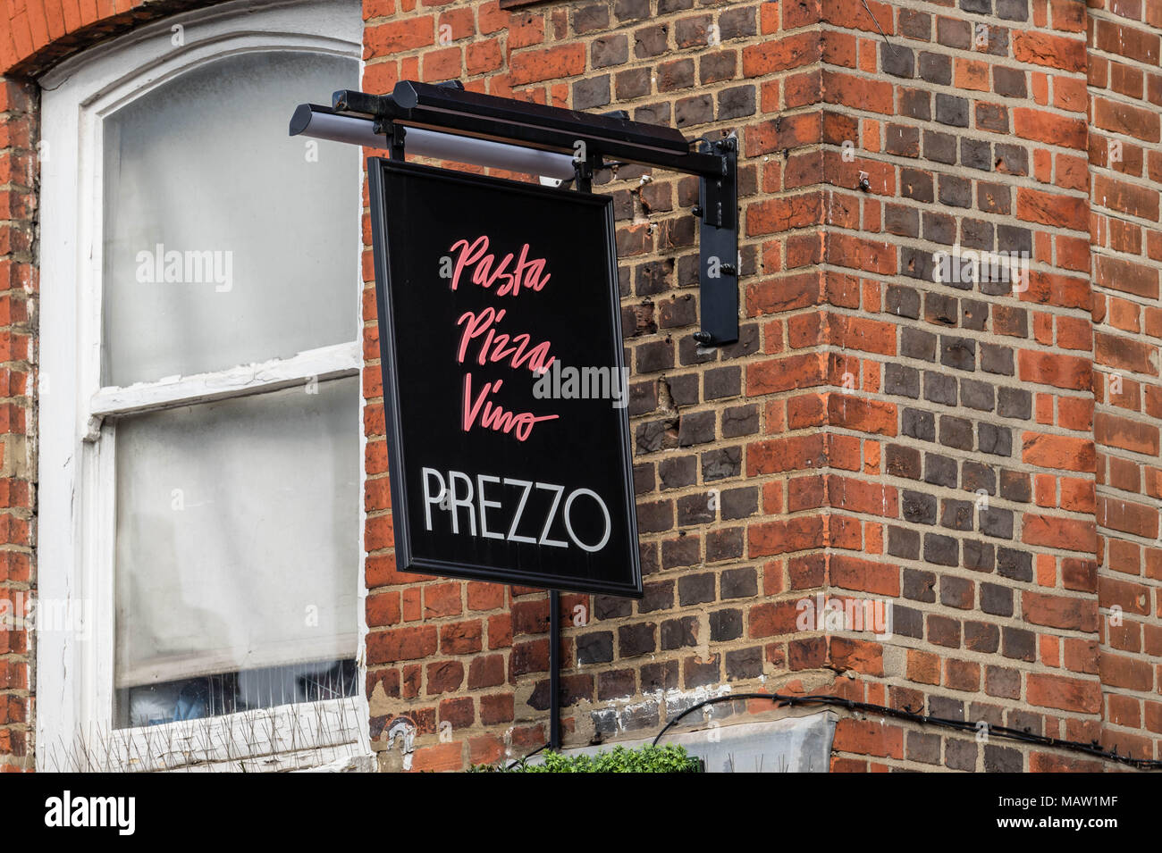 Prezzo italian restaurant hi-res stock photography and images - Alamy