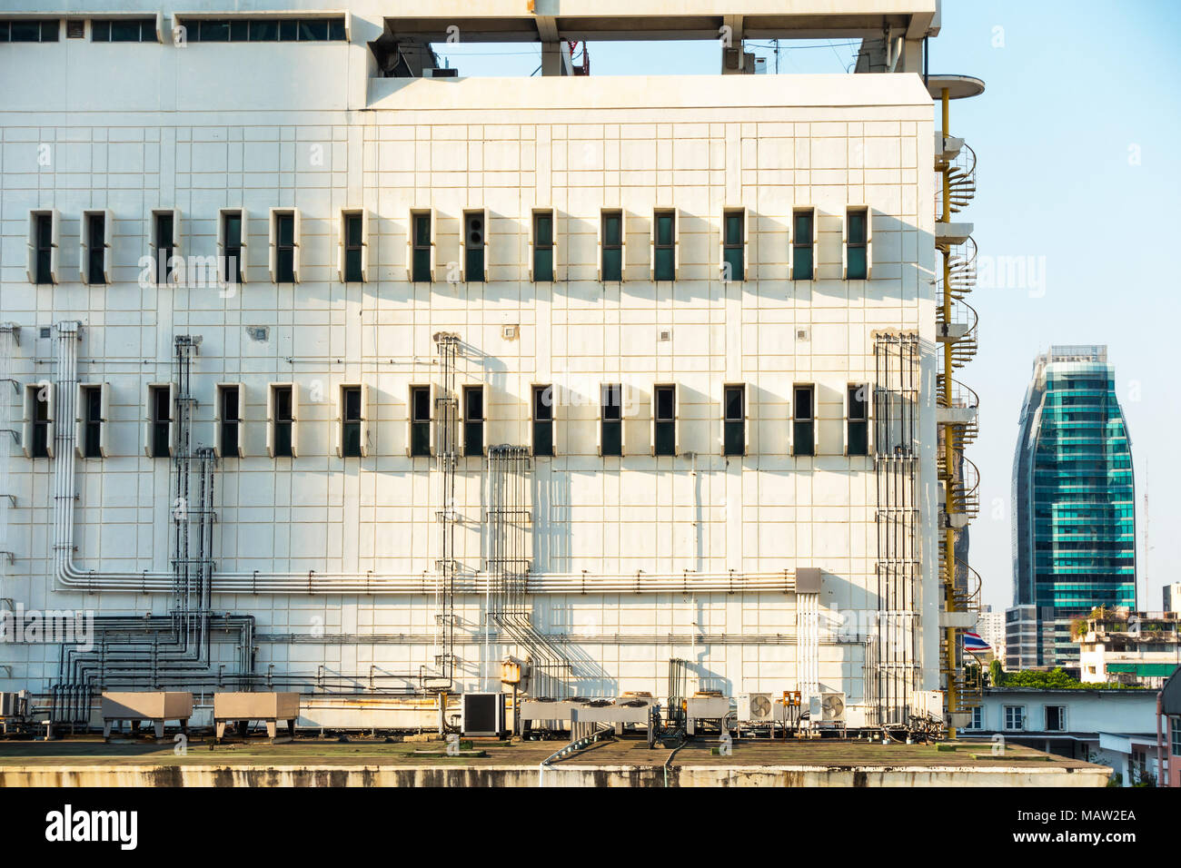 Industrial cooling tower hvac system hi-res stock photography and ...
