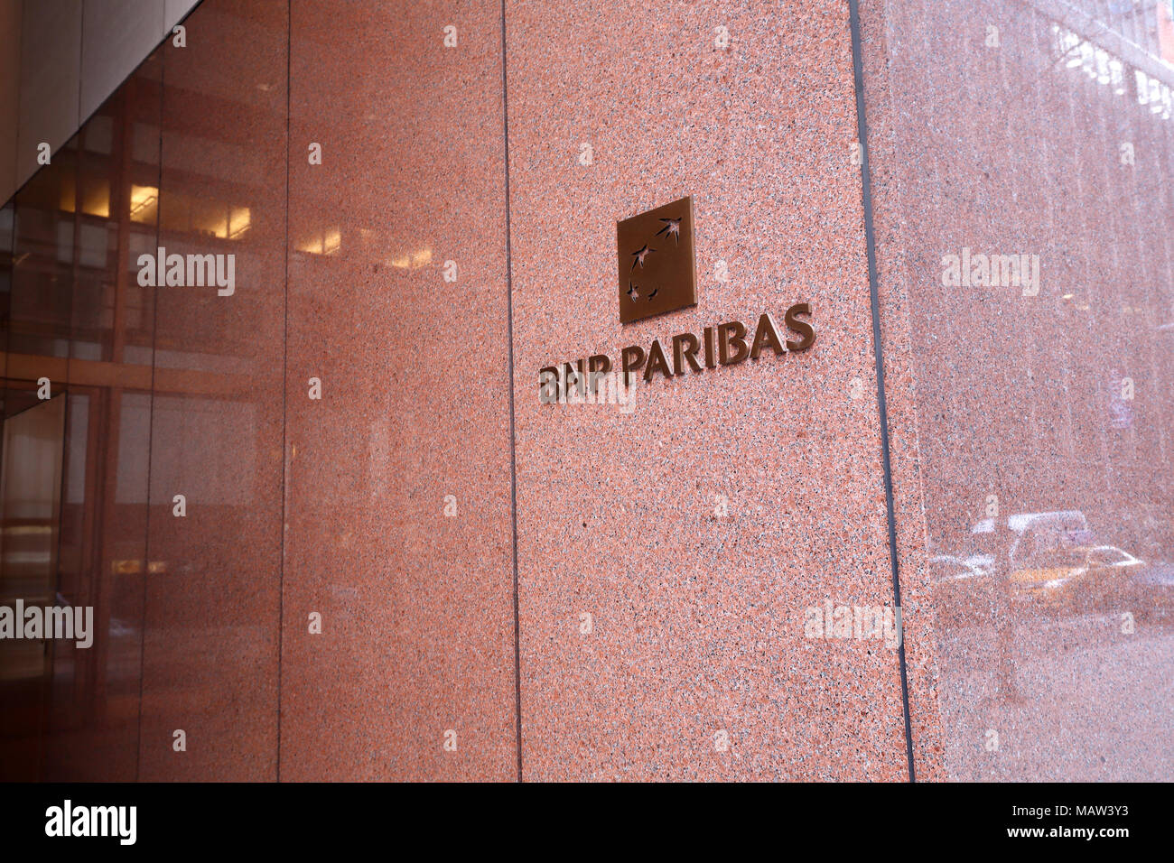 Bnp Paribas Logo High Resolution Stock Photography and Images - Alamy