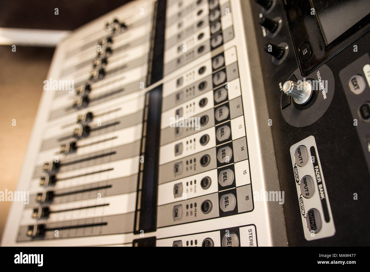 Soundboard string instruments hi-res stock photography and images - Alamy