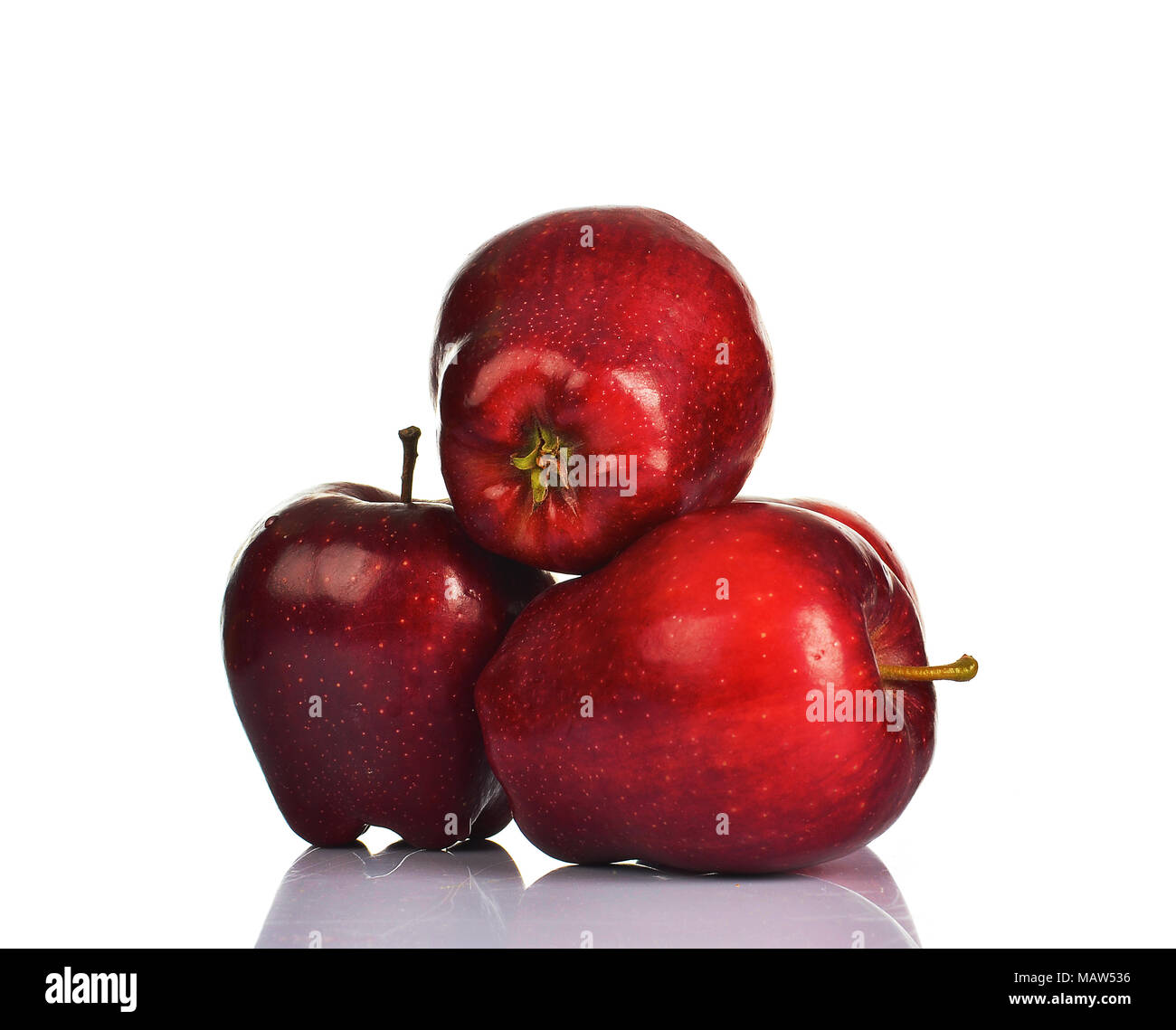 Fresh red apple isolated on white Stock Photo - Alamy