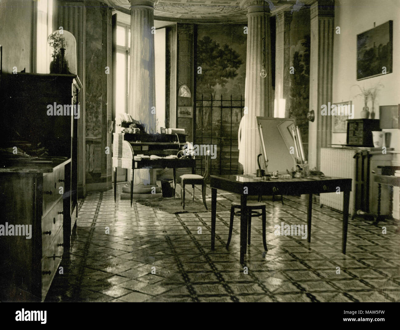 1900 office hi-res stock photography and images - Alamy