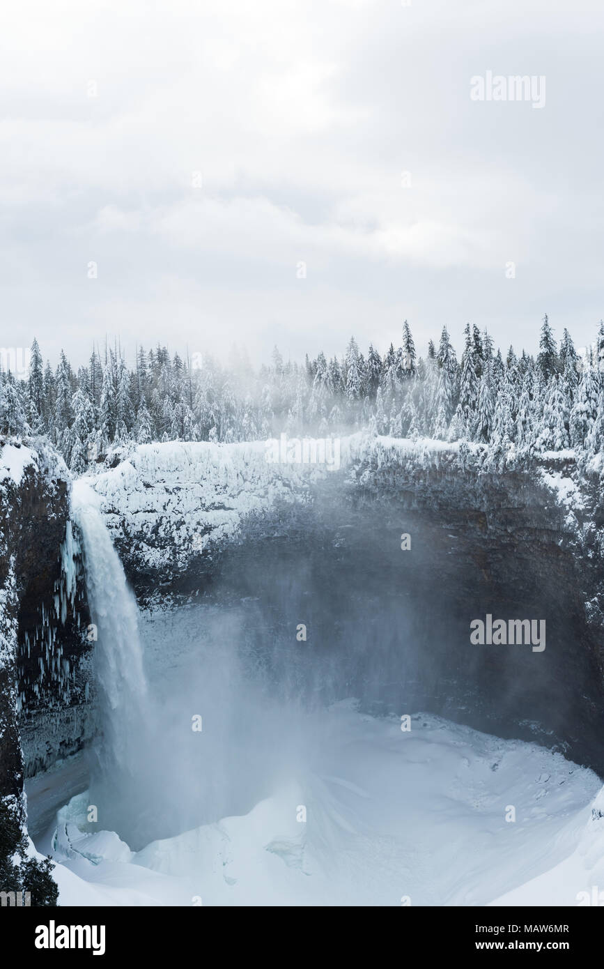 Beautiful waterfall during cold winter hi-res stock photography and ...
