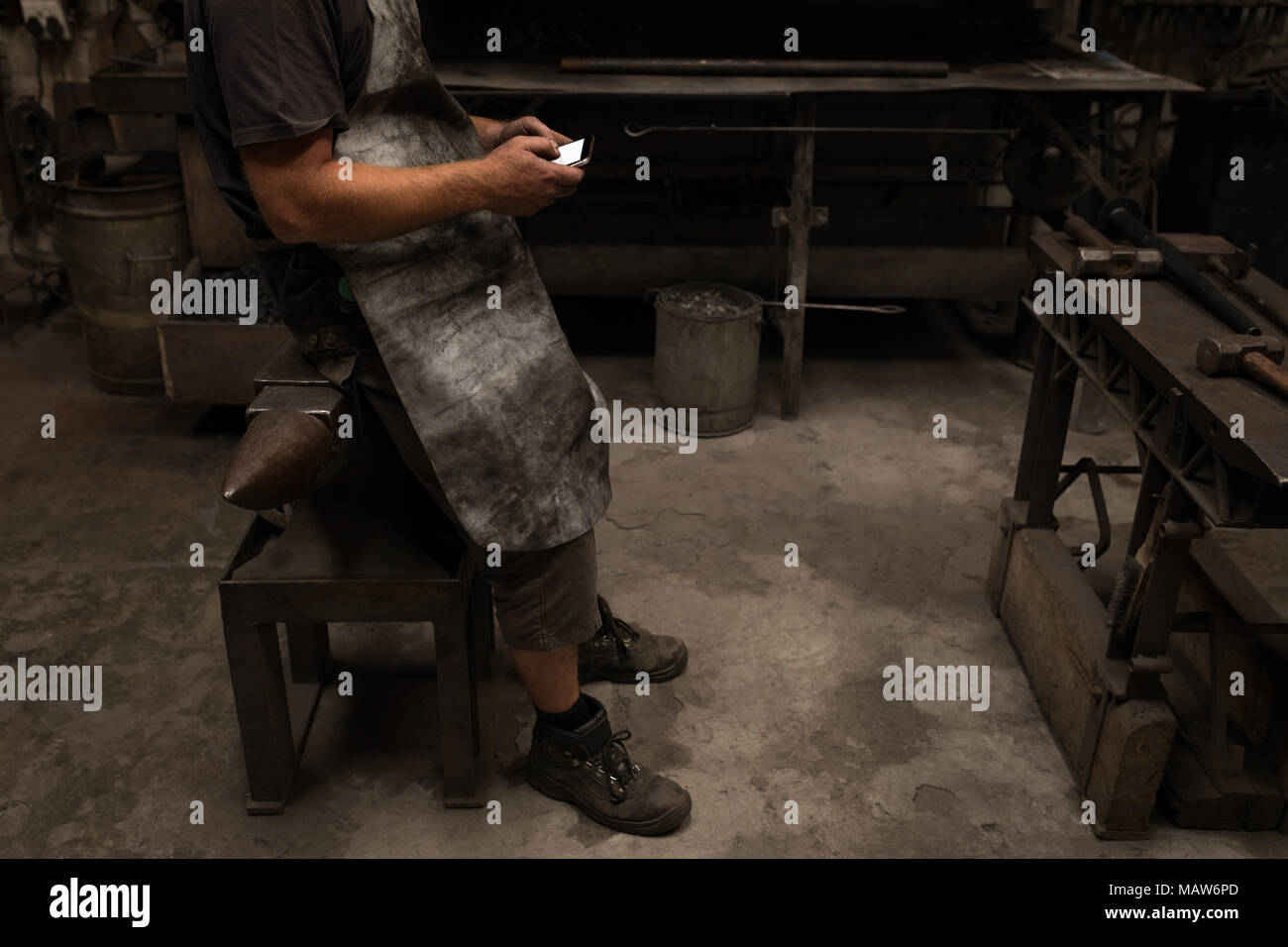 Mobile blacksmith hi-res stock photography and images - Alamy