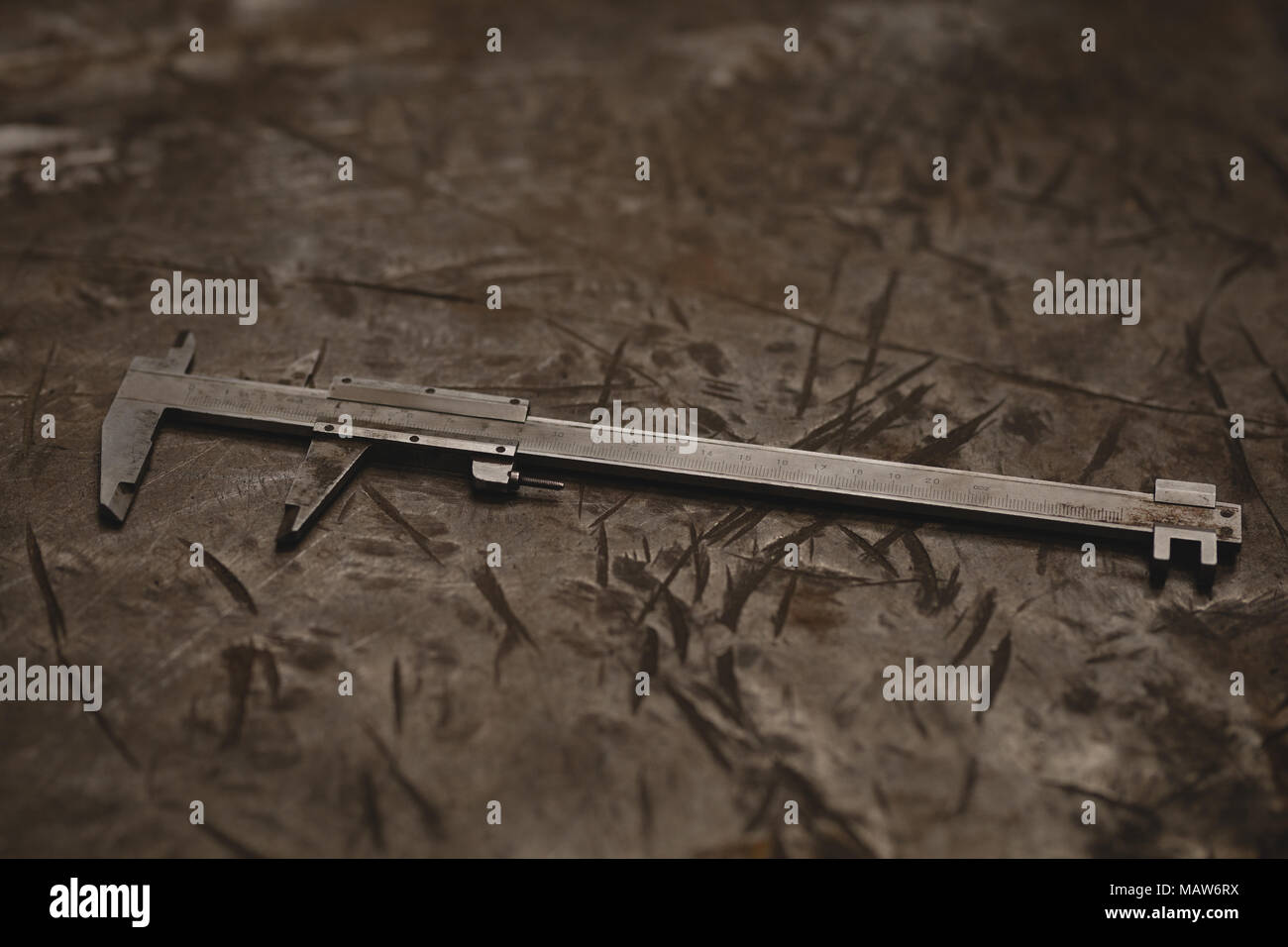 Table tool hi-res stock photography and images - Alamy