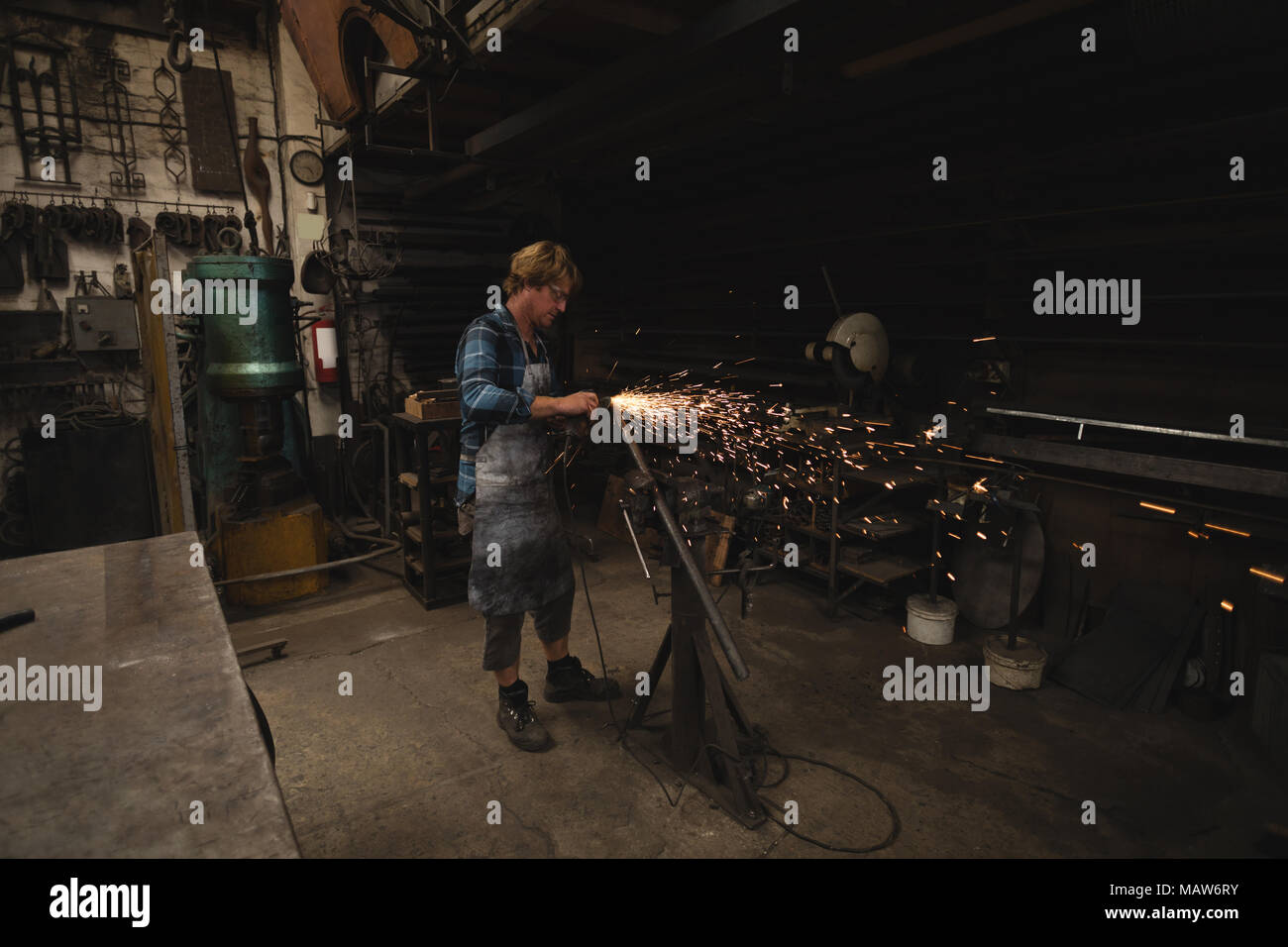 Grinding process hi-res stock photography and images - Alamy