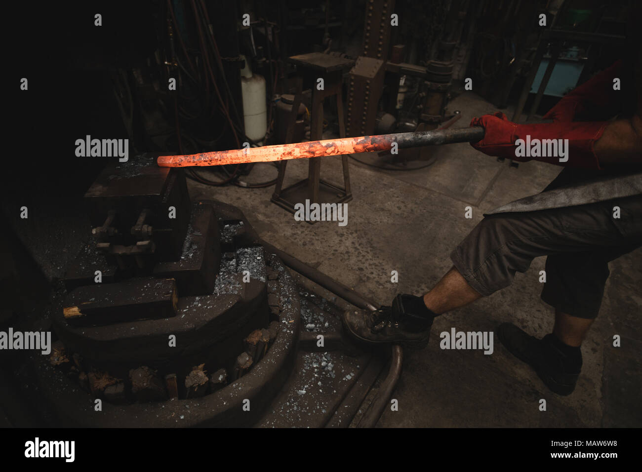 Shaping machine hi-res stock photography and images - Alamy