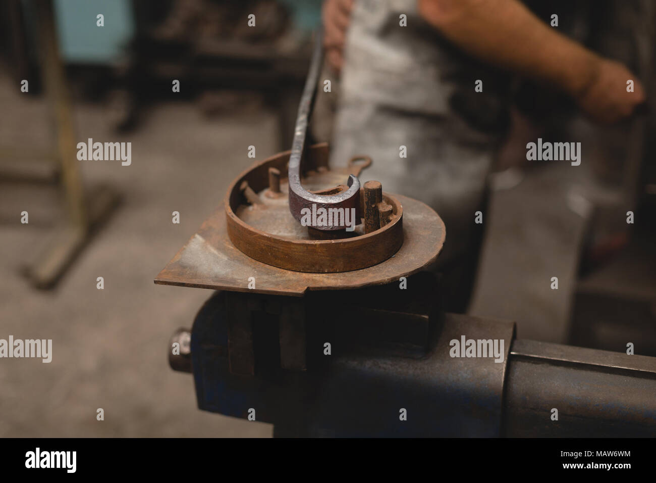 Metal rod hi-res stock photography and images - Alamy