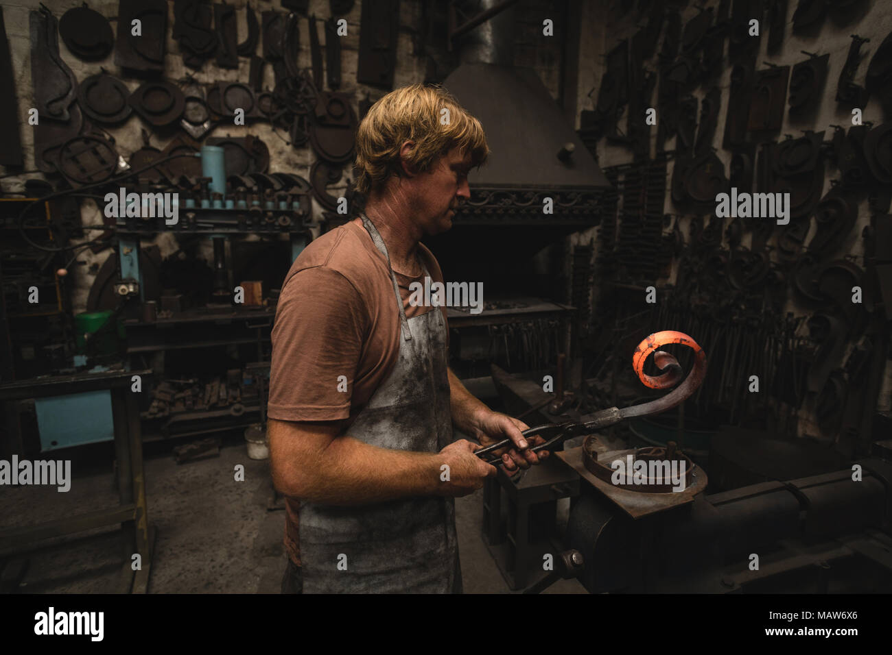 Shaping process hi-res stock photography and images - Alamy