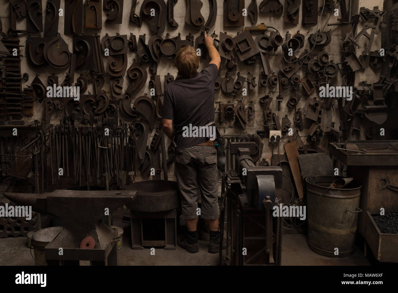 Blacksmith equipments hi-res stock photography and images - Alamy