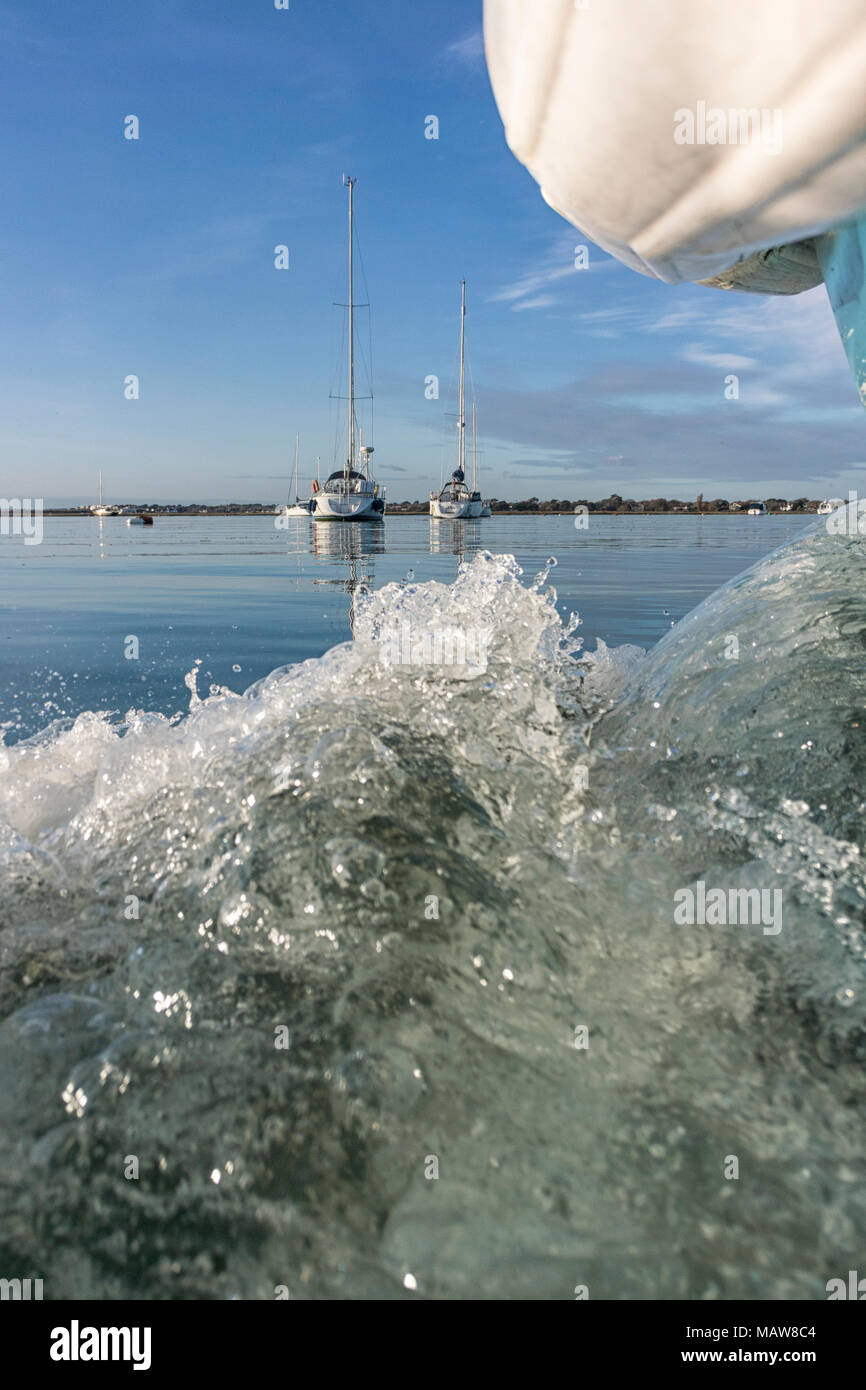 Water splash from boat hi-res stock photography and images - Alamy