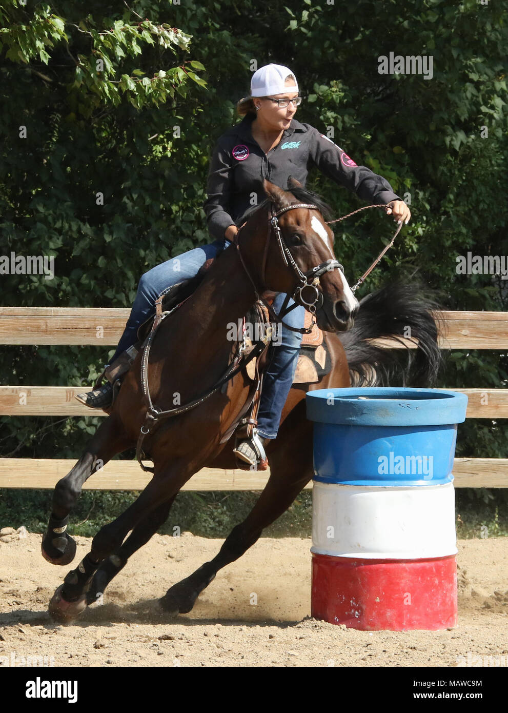 Barrel race hi-res stock photography and images - Alamy