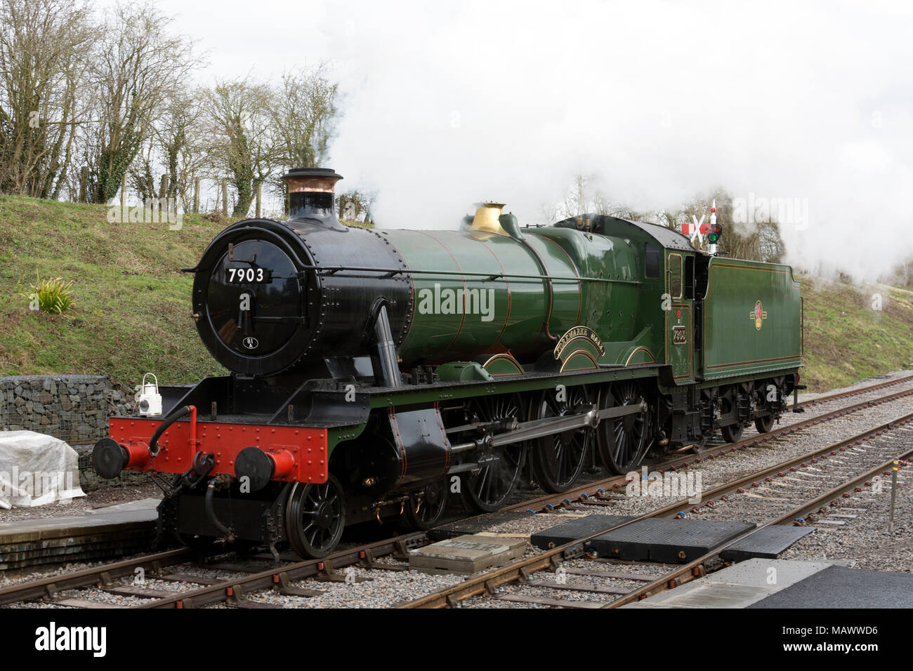 GWR Hall Class "Foremarke Hall" steam locomotive at Broadway station ...
