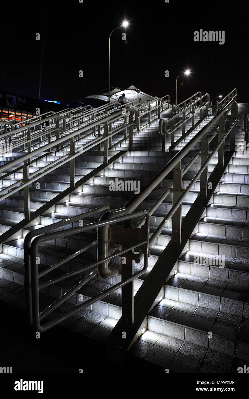 Elevated steps hi-res stock photography and images - Alamy