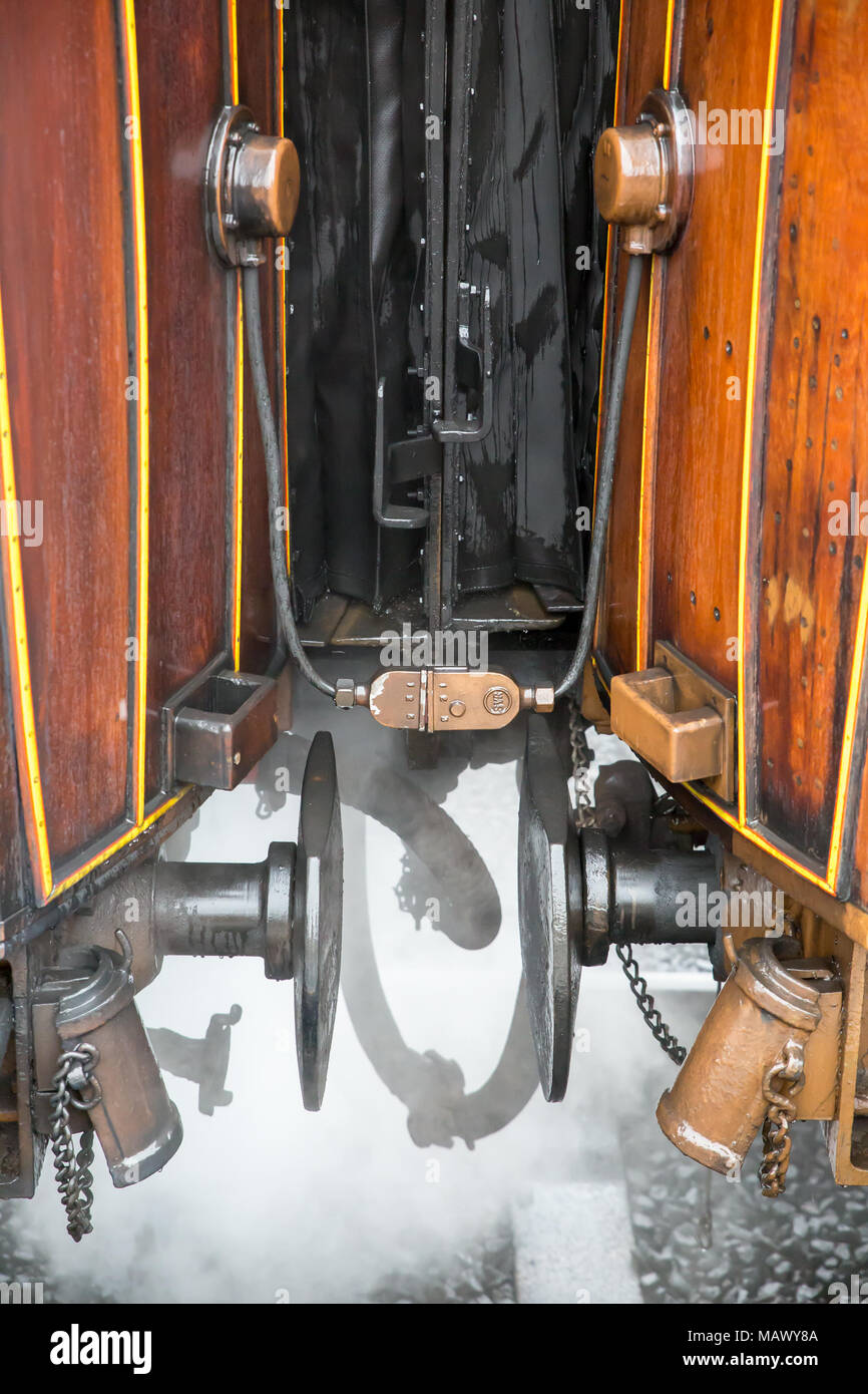 Railway coupling on vintage train hi-res stock photography and images ...