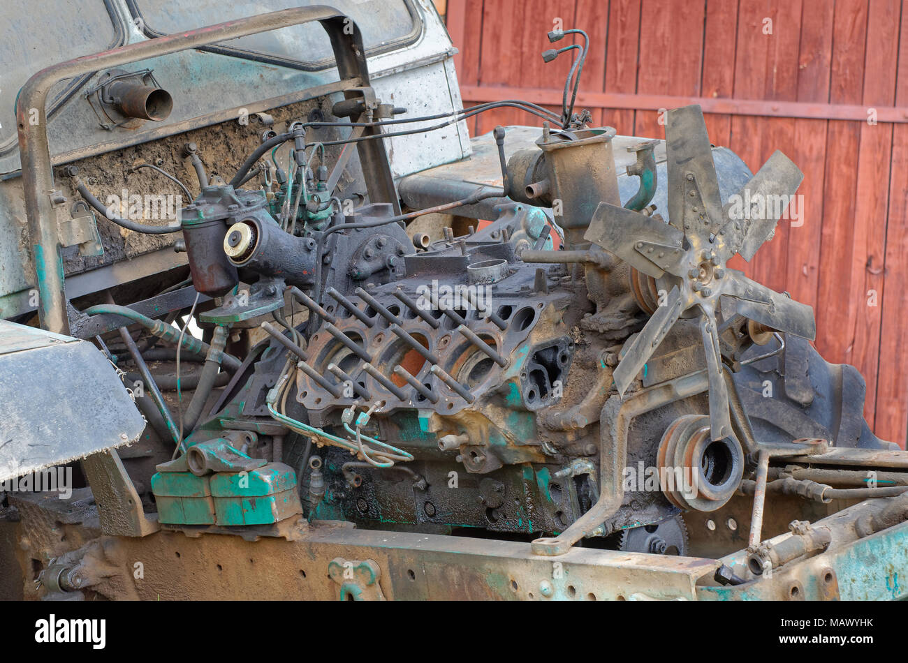 Cylinder head hi-res stock photography and images - Alamy