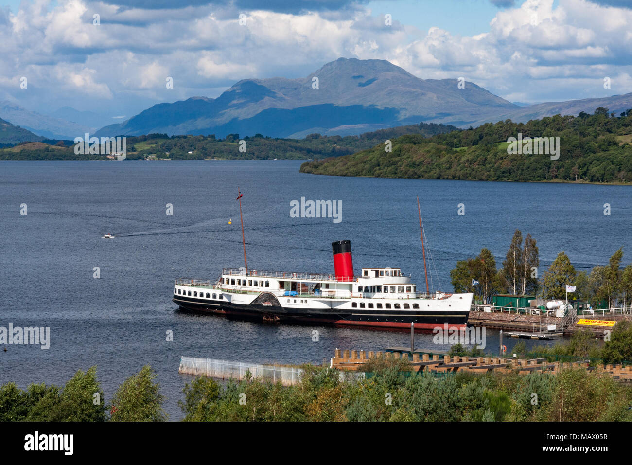 Balloch castle country park hi-res stock photography and images - Alamy