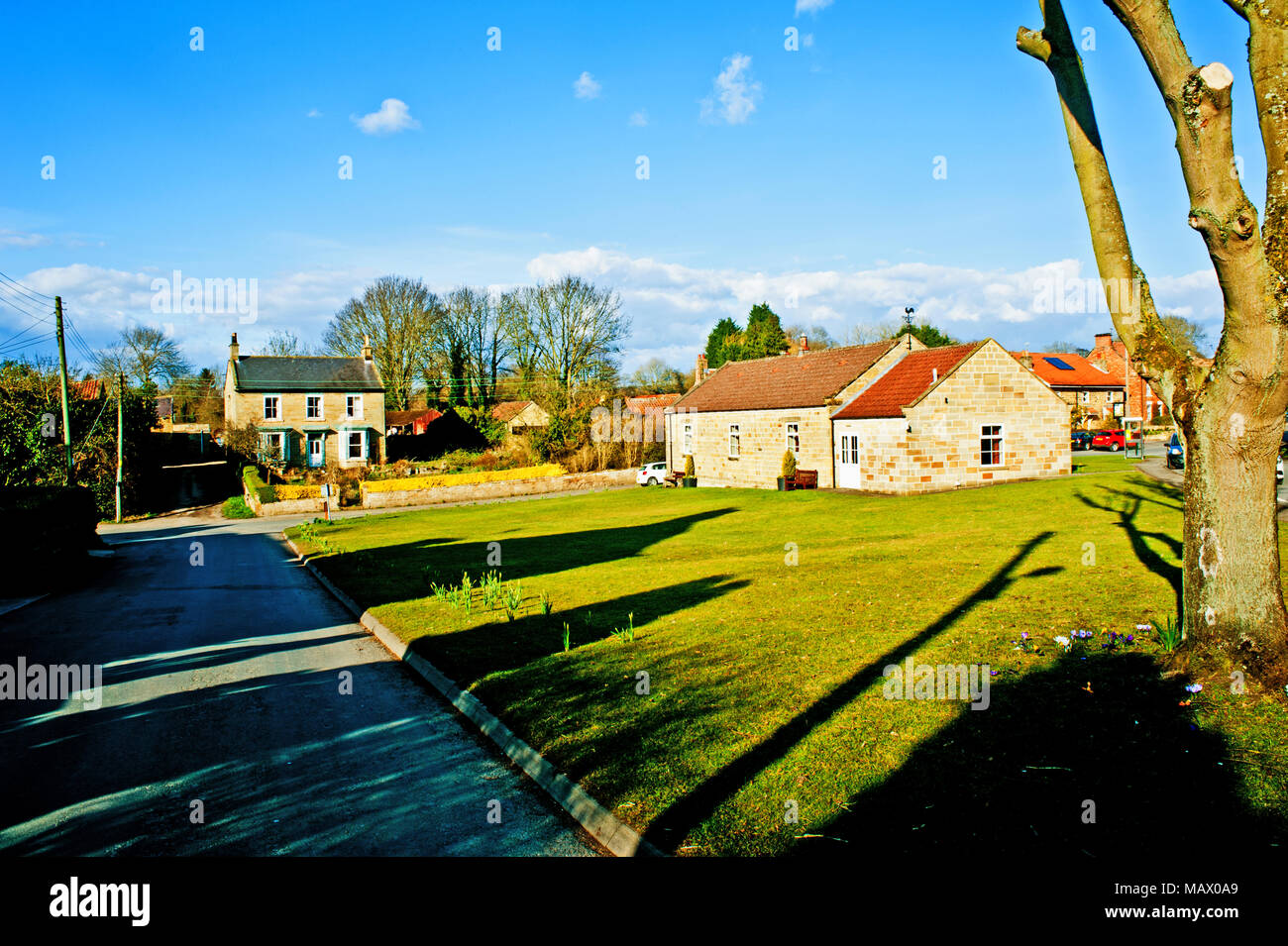 Seasons springtime hi-res stock photography and images - Alamy