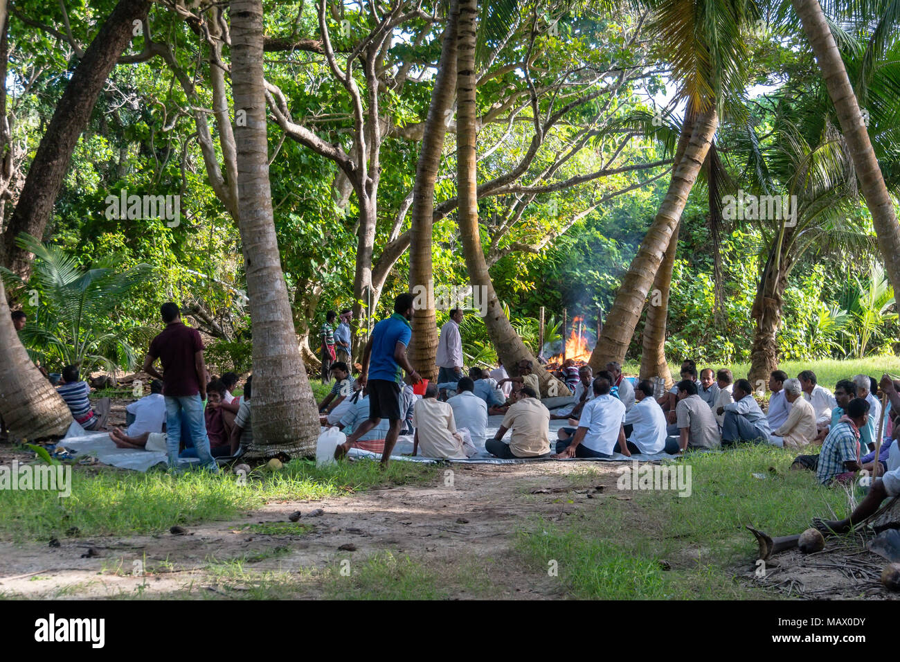 Cremation hindu coffin hi-res stock photography and images - Alamy
