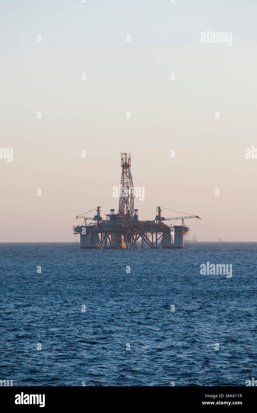 Petrobras platform hi-res stock photography and images - Alamy