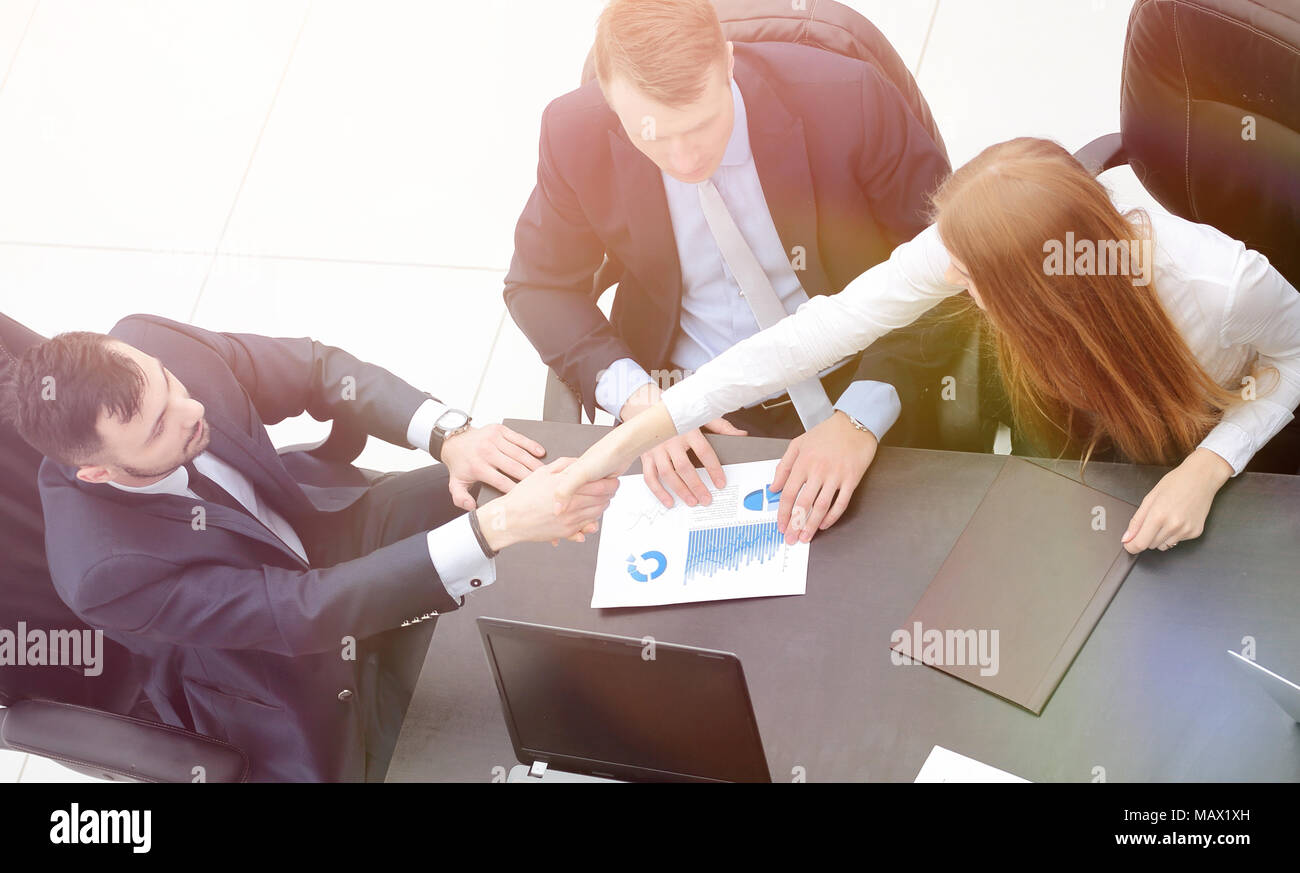 handshake business people after discussion of the contract Stock Photo ...