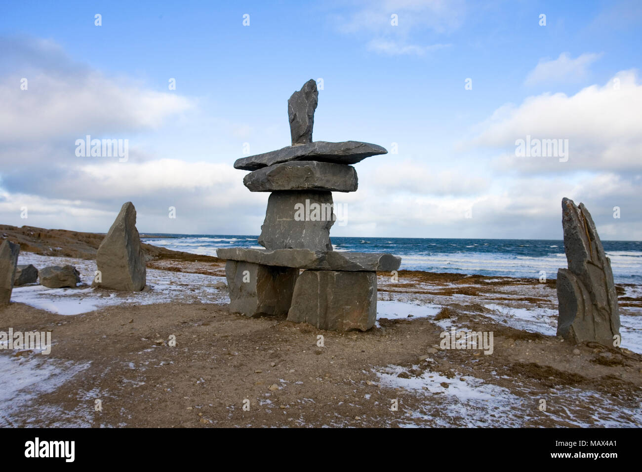 Inuit inukshuk hudson bay hi-res stock photography and images - Alamy