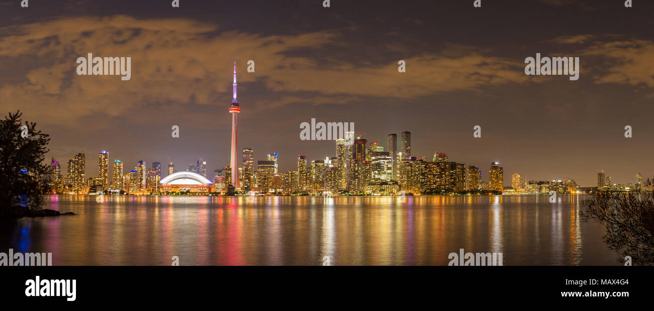 60912-00320 Toronto skyline at night from Toronto Island Park Toronto ...