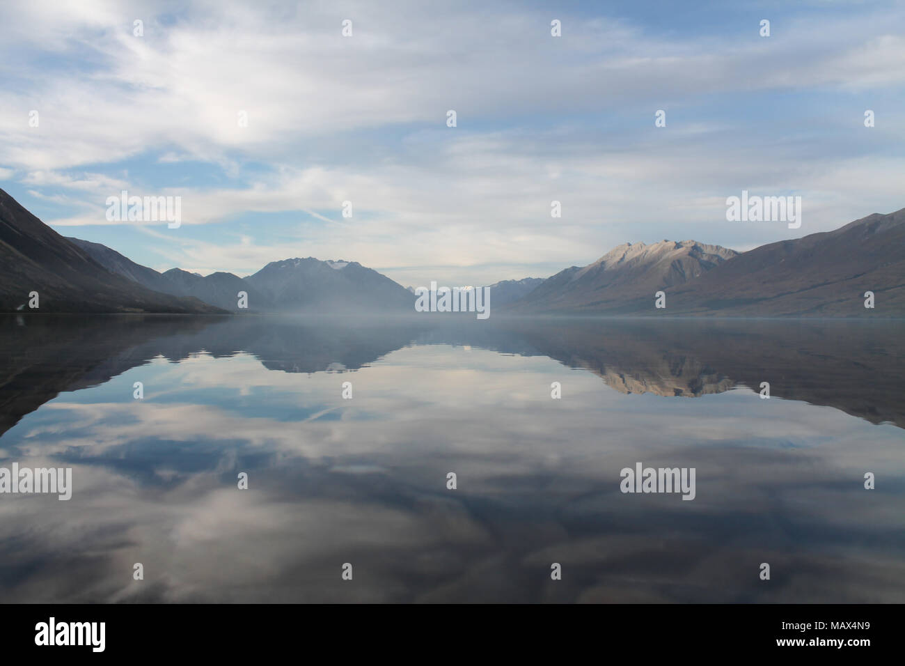 Reflections on mt cook hi-res stock photography and images - Alamy