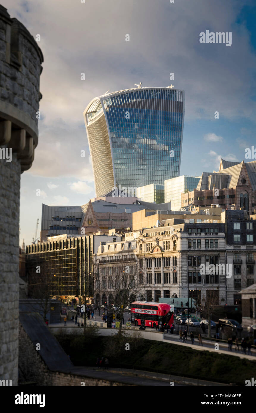 Walkie talkie building london hi-res stock photography and images - Alamy