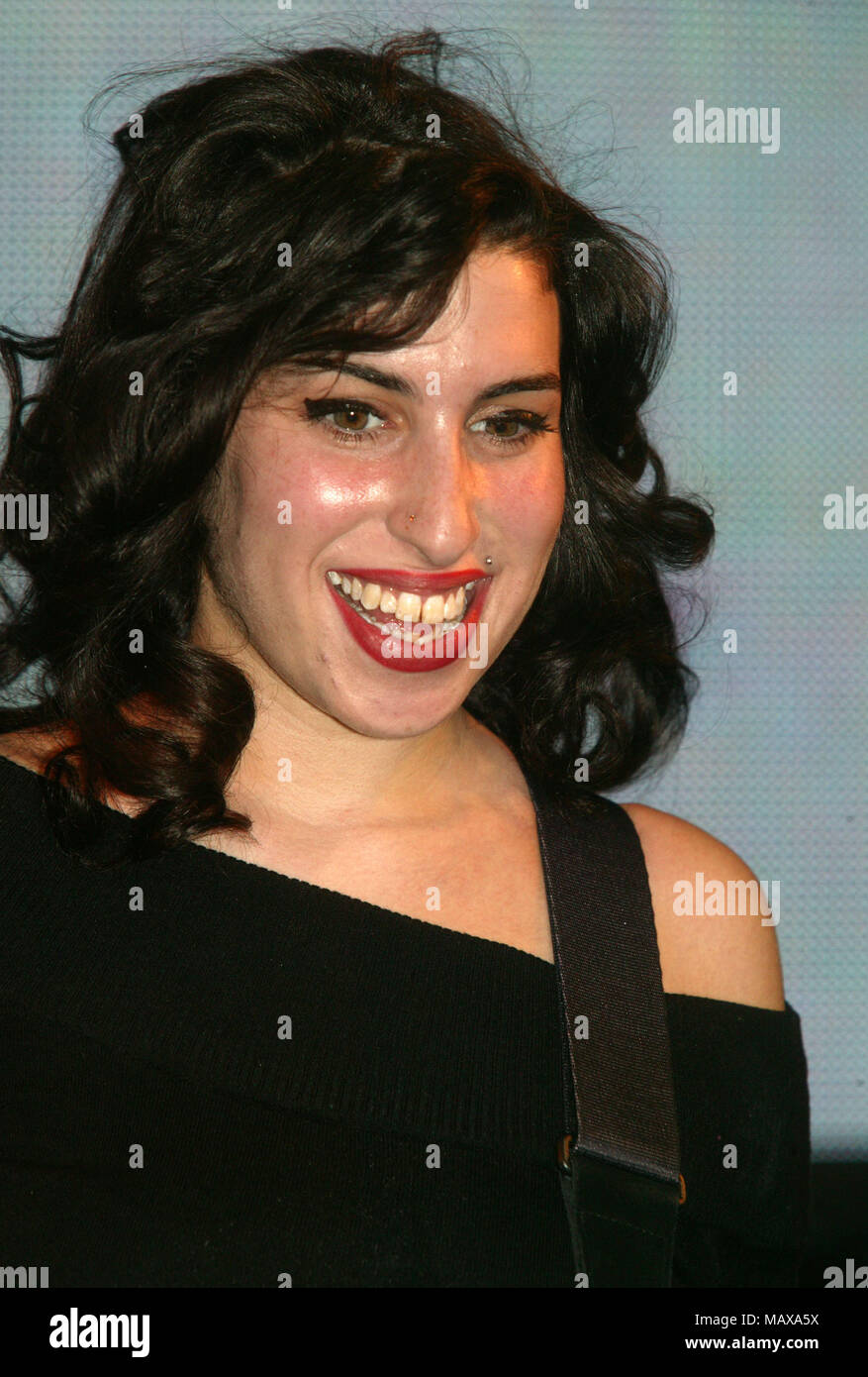 20-year-old Brit-nominee AMY WINEHOUSE performing an acoustic set at ...