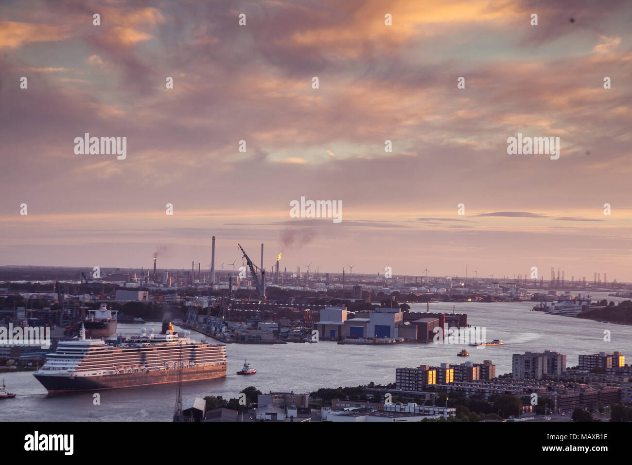 Rotterdam blitz hi-res stock photography and images - Alamy