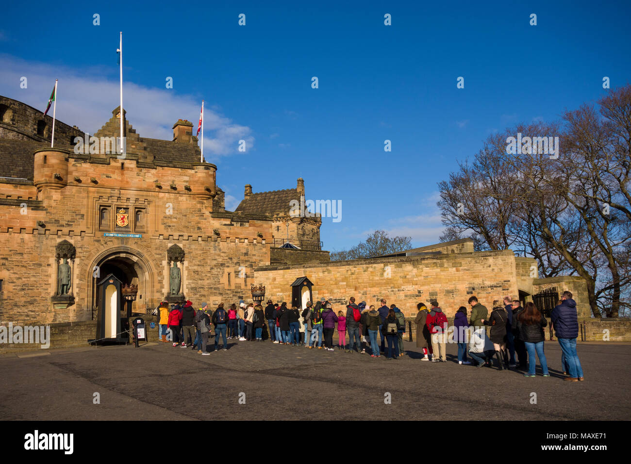 Queue for Edinburgh Castle, Scotland, UK Stock Photo - Alamy