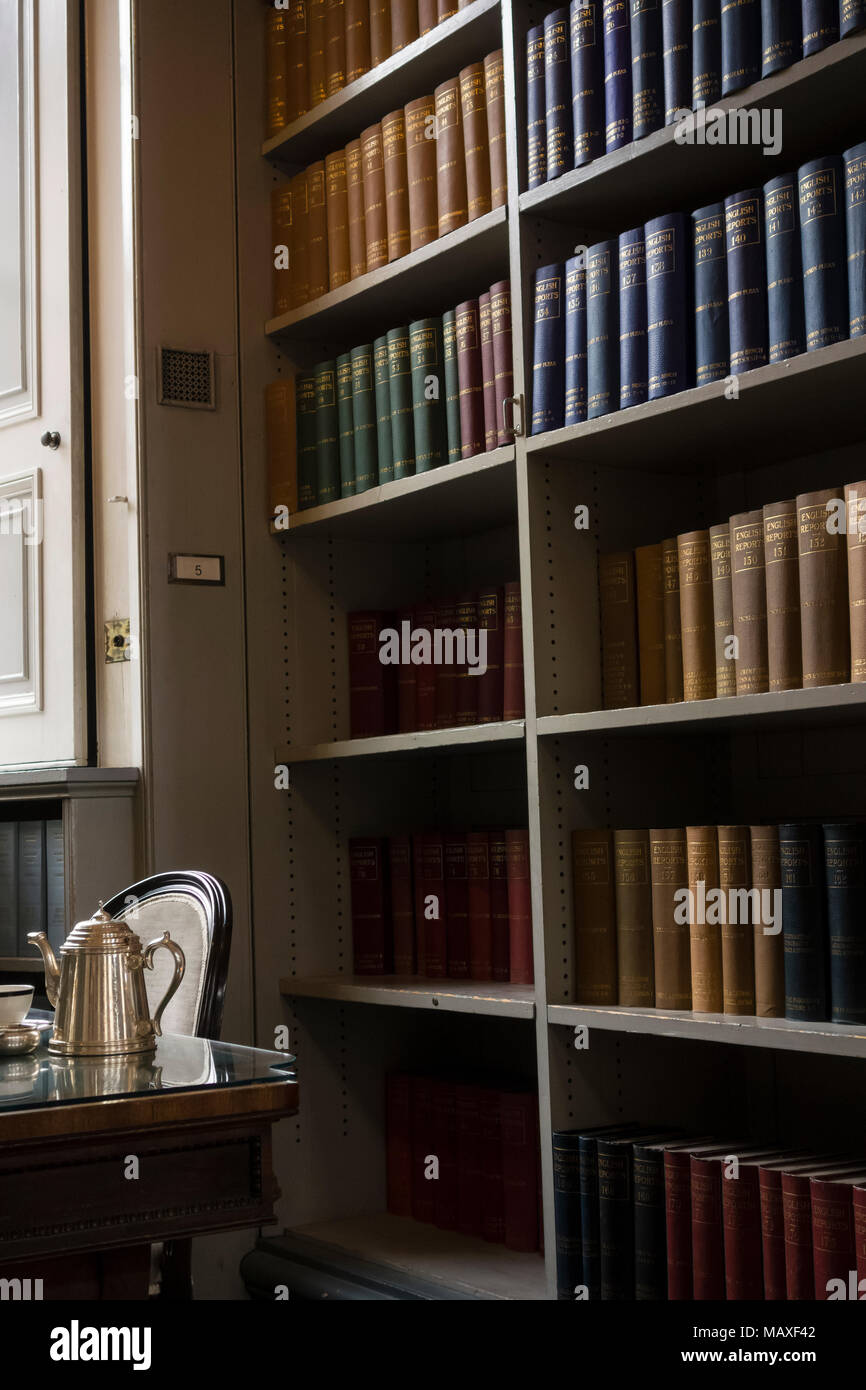 Signet library afternoon tea hi-res stock photography and images - Alamy