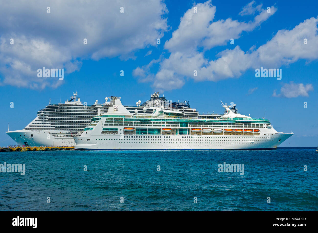 Cruise ships docked at key west florida Stock Photo - Alamy