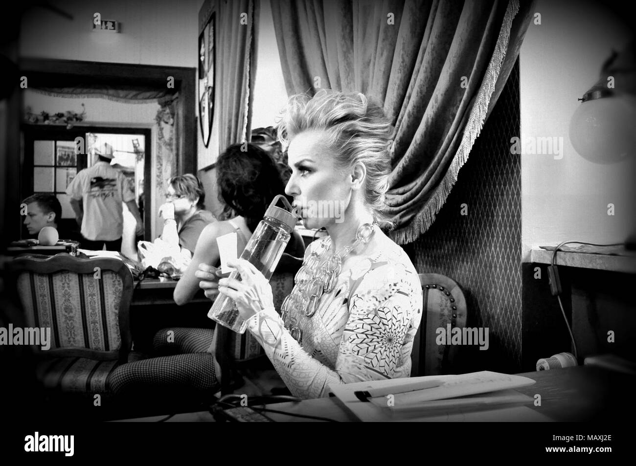 Mdr tv moderatorin Black and White Stock Photos & Images - Alamy