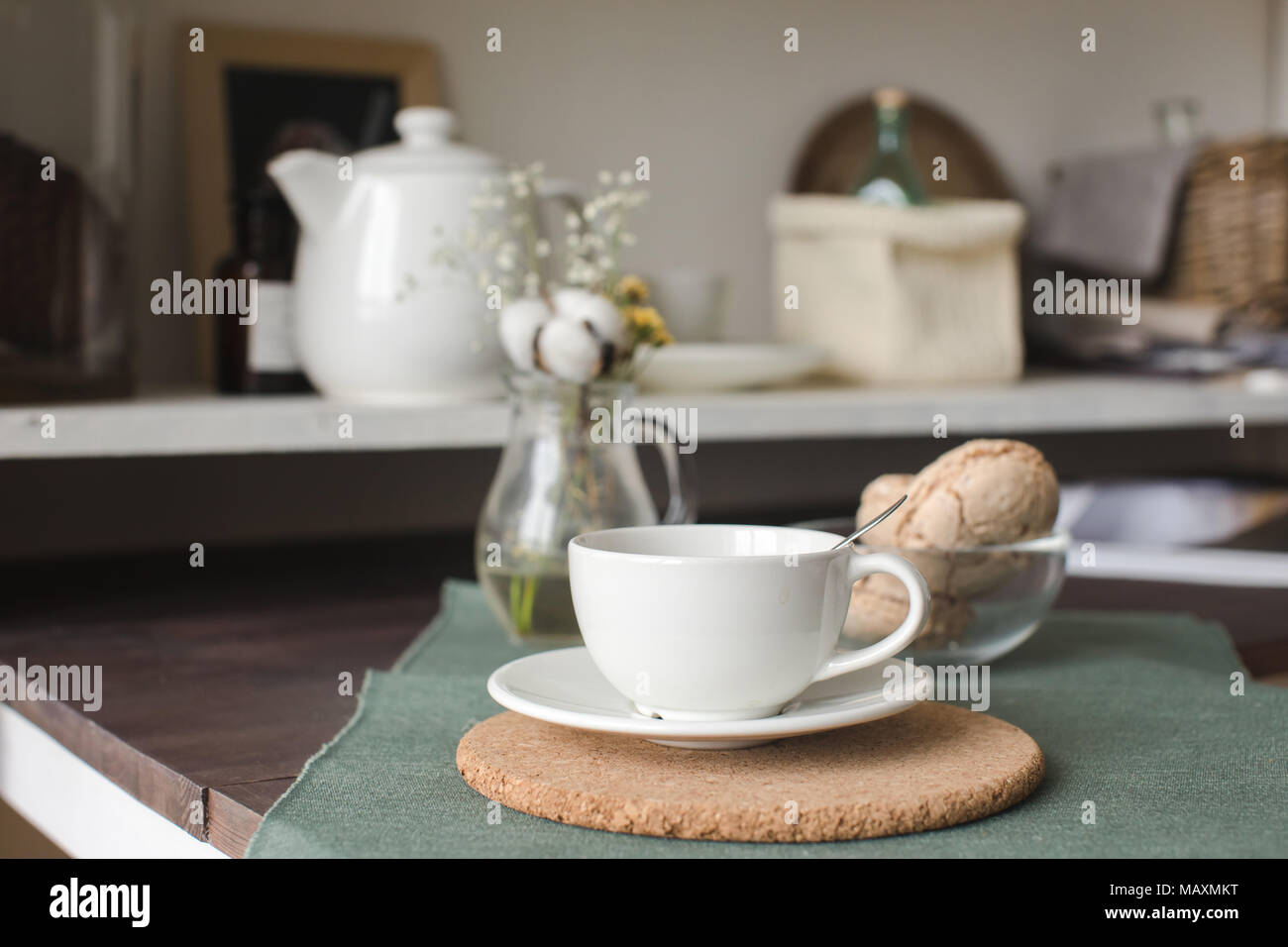 Teatime elegance hi-res stock photography and images - Alamy
