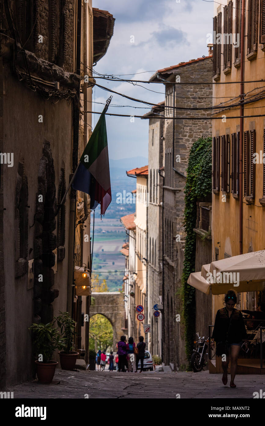Italian village life hi-res stock photography and images - Alamy