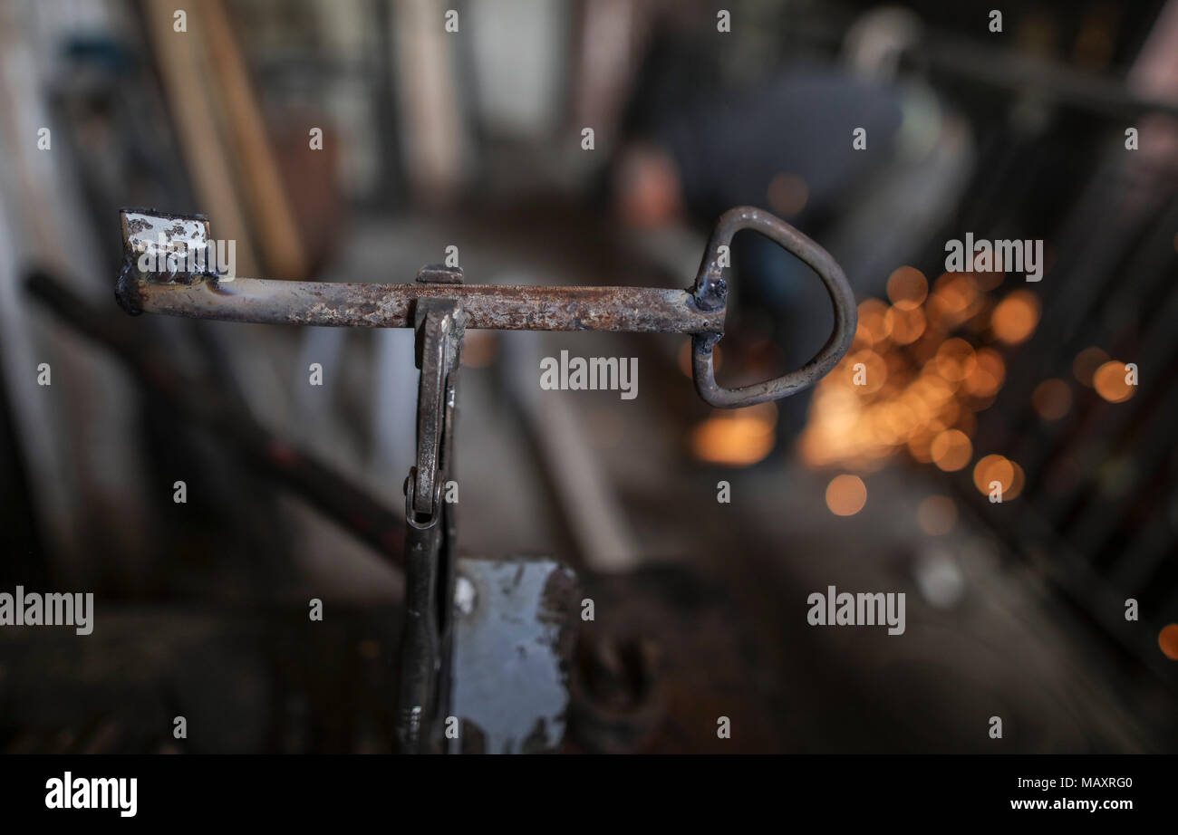 The "Key of Return", which symbolizes the right of Palestinian refugees ...