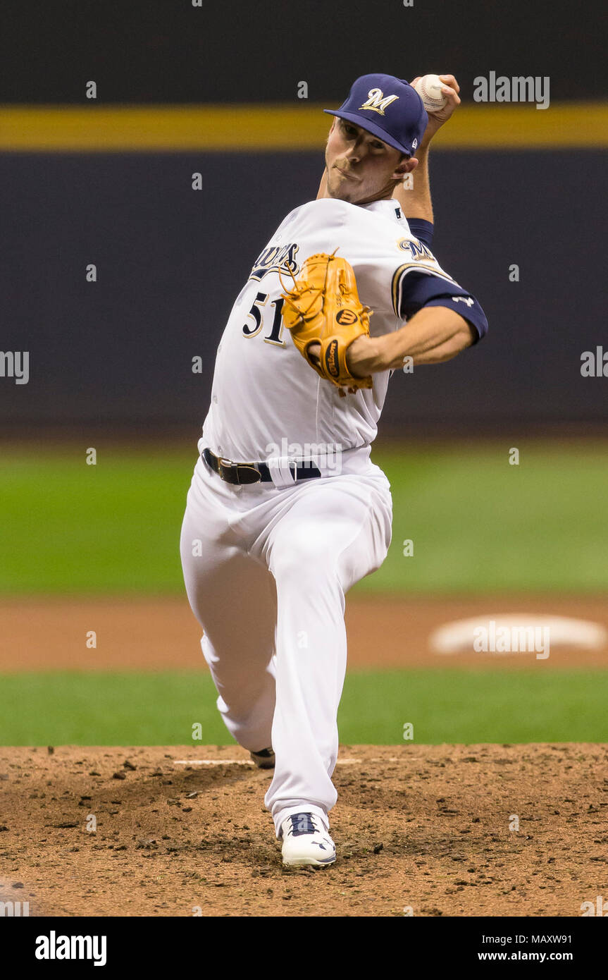 Oliver drake mlb hi-res stock photography and images - Alamy