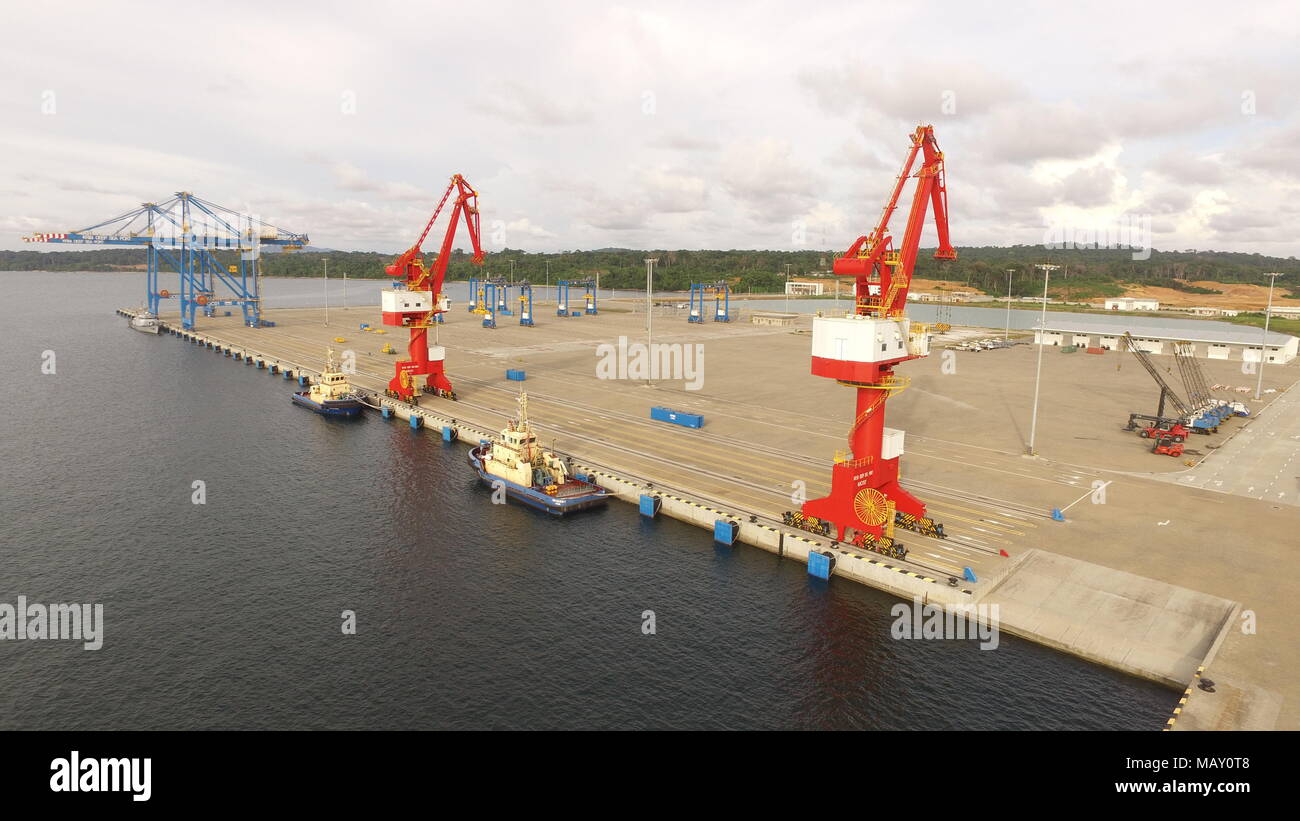Kribi port hi-res stock photography and images - Alamy