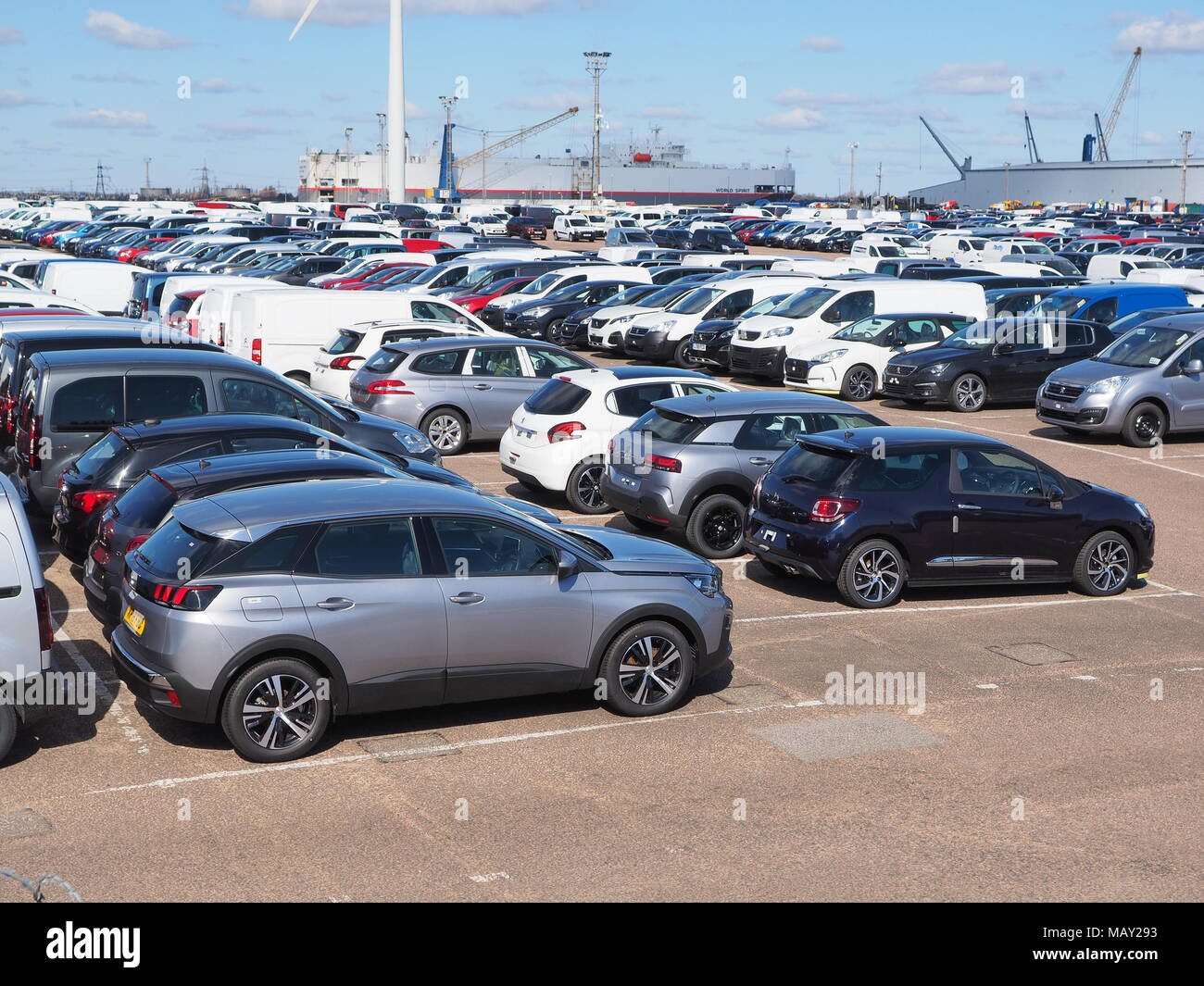 Peel ports sheerness hi-res stock photography and images - Alamy